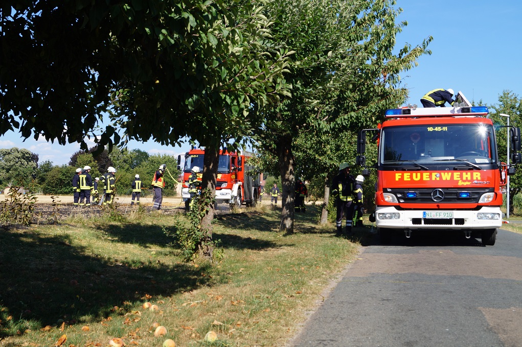 Flächenbrand in Dedendorf – Feuerwehren der SG Hoya